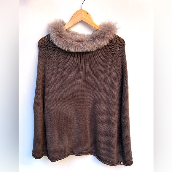calimar | Accessories | Calimar Poncho Fox Fur Trim Made In Italy Wool ...